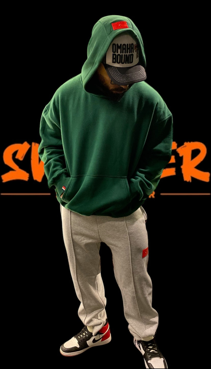 “Street Vibes – Urban Style Redefined” – Swagger